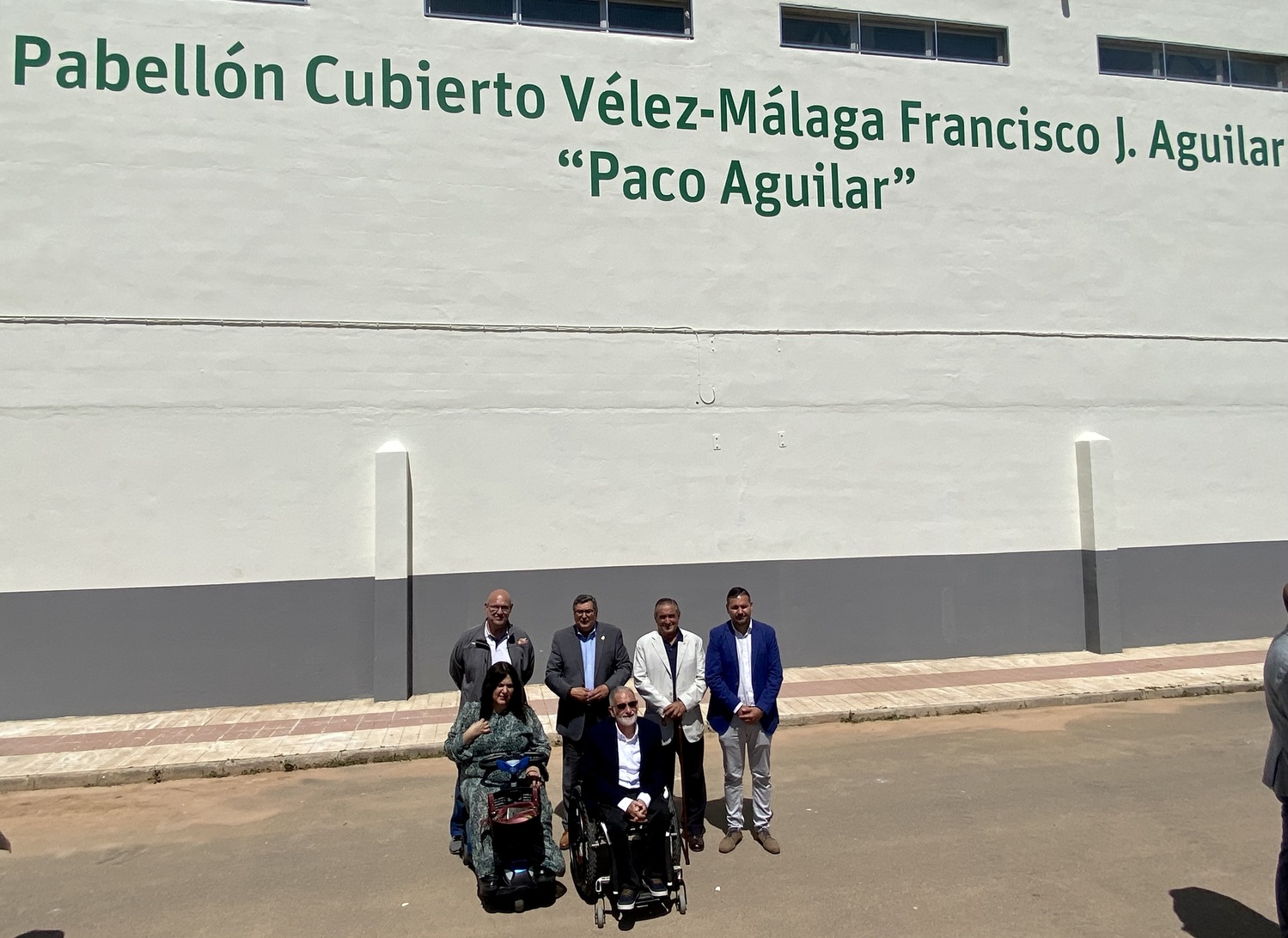 El nombre de “Paco Aguilar” ya luce en el Pabellón Cubierto del ...